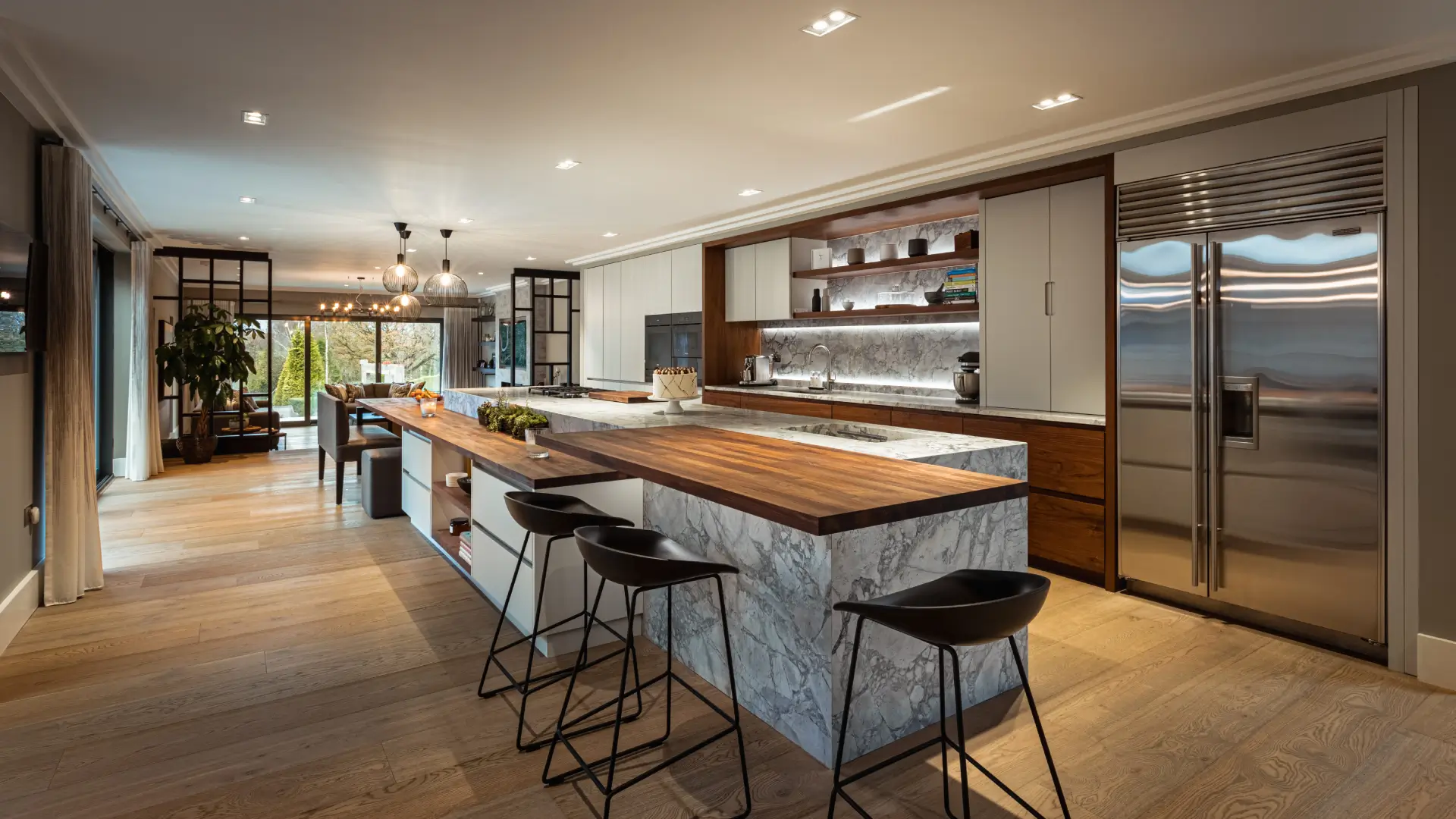 How Interior Designers Are Redefining Luxury with Their Kitchen ...
